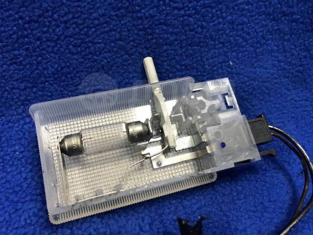 Купить Плафон бардачка Mercedes-Benz W210, C208 в Новосибирске по цене ...