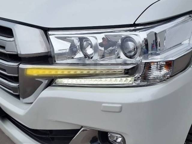 Купить Накладки на фары с LED поворотниками Toyota Land Cruiser 200/LC ...