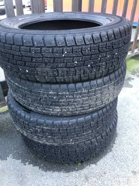 Goodyear Ice Navi Hybrid Zea, 165/70/14, 14", 1 шт, 165 мм, 70 %, радиальный, зимние. Цена: 5 ...