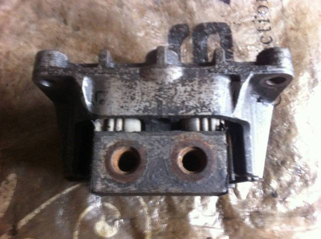 Купить Опора кпп Mercedes Actros MP1 Мерседес Актрос в Санкт-Петербурге ...