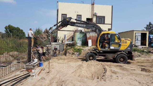 Экскаватор колесный 12 тонн в Хабаровске