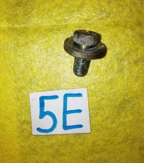 Купить Болт крепления распредвала Toyota 4A, 7A, 5E, 5A в Новосибирске по цене: 100₽ — частное ...