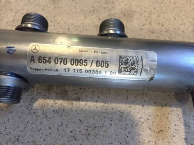 Купить Рампа топливная Mercedes E-Class A6540700095 W213 в Москве по ...