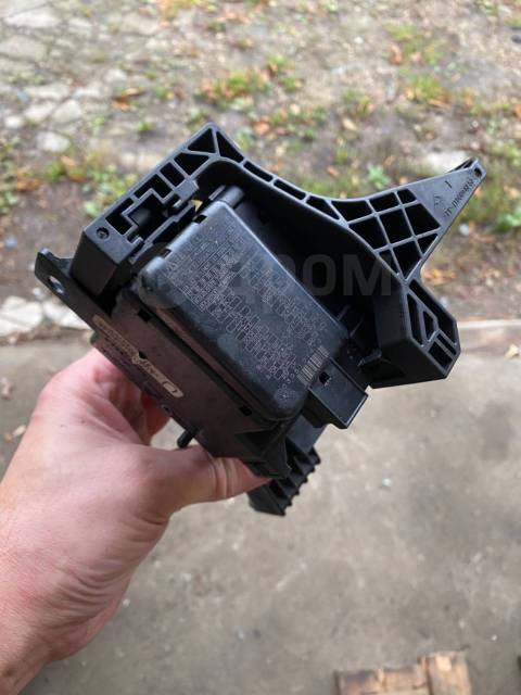 Купить Блок предохранителей Toyota Land Cruiser 200 в Москве по цене ...