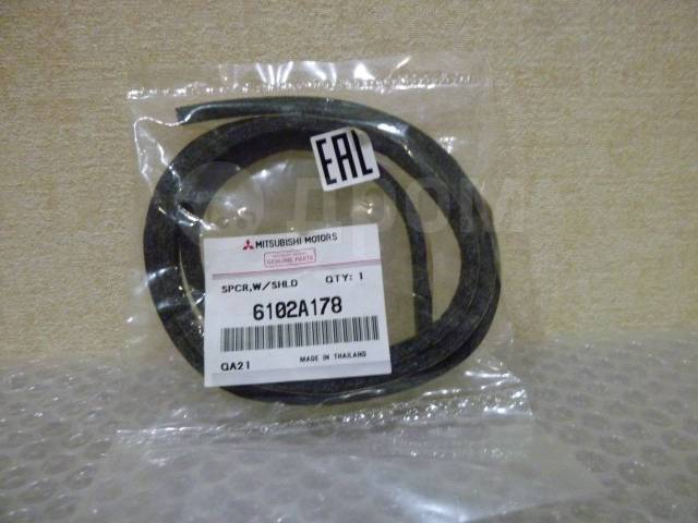 Купить Уплотнитель лобового стекла Mitsubishi L200, Pajero/Montero2006 ...