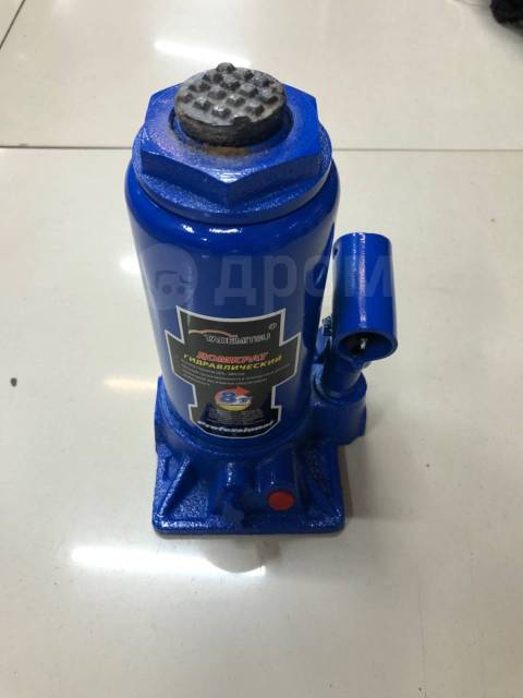 Домкрат бутылочный гидравлический 8Т, новый, под заказ. Цена: 2 400₽ в ...