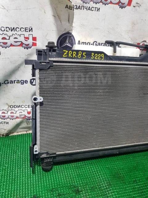 Купить Радиатор Toyota NOAH 2014 1640037280 ZRR85 3Zrfae во ...
