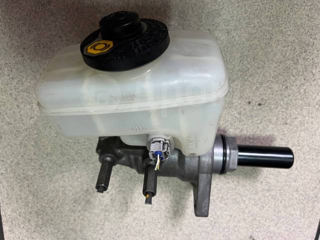 Купить Цилиндр главный тормозной Toyota Land Cruiser Prado TRJ120 в ...