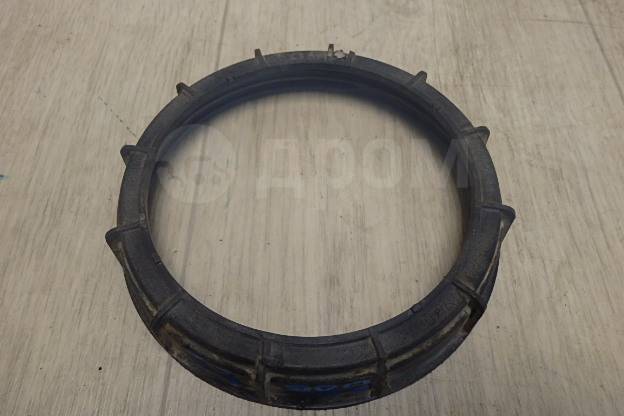 Купить Гайка топливного насоса Renault 8200183136 в Санкт-Петербурге по ...