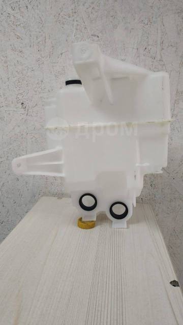 Купить Бачок омывателя Toyota RAV4 ACA31 06- новый дубликат [85355 ...