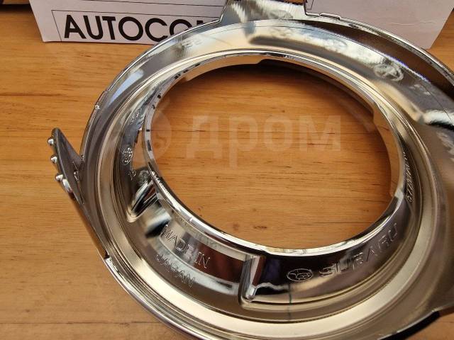 Купить Накладка ПТФ правая новая оригинал Outback BS 2014-2019г ...