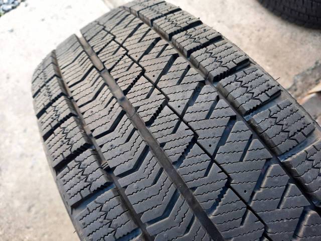 Bridgestone Blizzak VRX2, 195/65R15 91Q, 15", 1 шт, в наличии, 195 мм, 65 %, радиальный. Цена: 5 ...