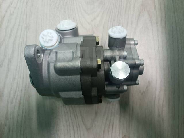 Купить Насос ГУР + топливный комбинированный Mercedes Actros Axor 150 ...