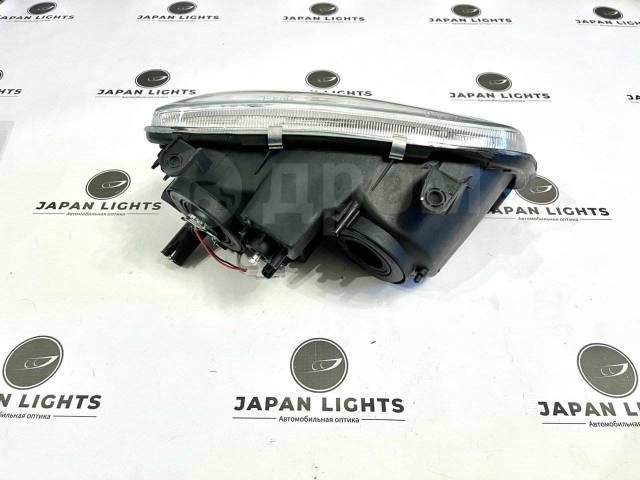 Купить Оптика линзовая светлая Toyota Rav 4 1994-2000 SXA10 SXA11 SXA15 ...