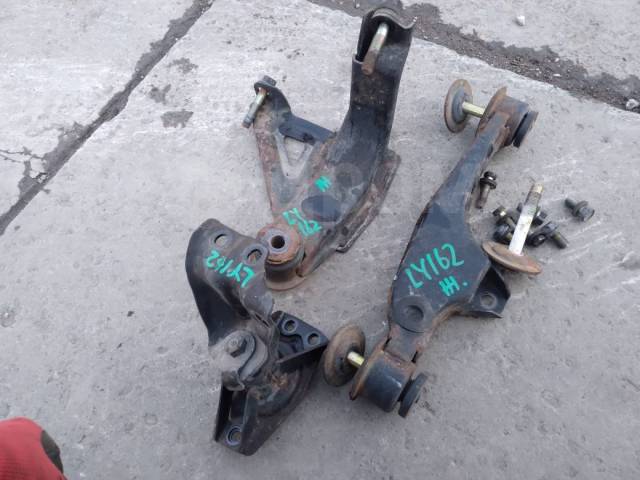 Купить Крепление редуктора LY162 Toyota DYNA 5L во Владивостоке по цене: 25 000₽ — объявление от ...