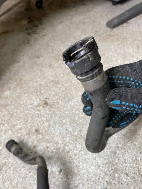 Купить Патрубок системы охлаждения Bmw 5 2004 17127519258 E60 M54 256S5 ...