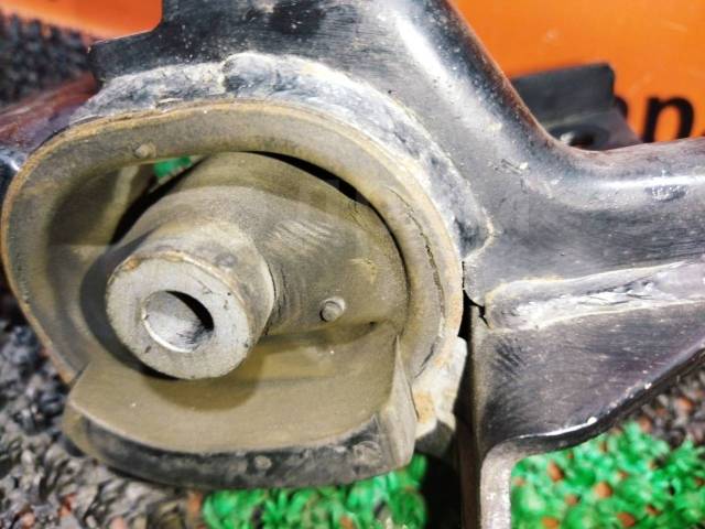 Купить Подушка двигателя Toyota Wish ZGE25, левая в Барнауле по цене ...