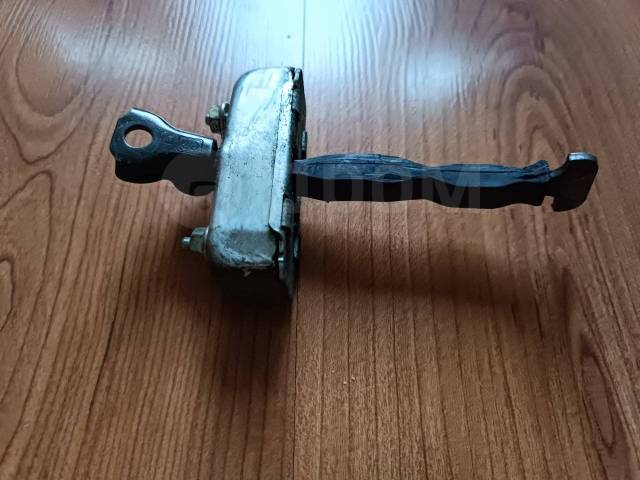 Купить Toyota Corolla 120 Ограничитель двери Toyota Allex, Corolla в ...