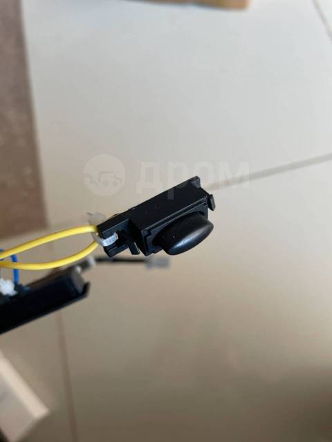 Купить Кнопка открытия багажника Nissan Tiida 25380-2DT1A в Хабаровске ...