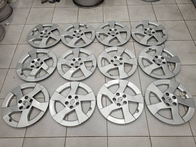 Оригинальные колпаки R15" Тойота prius 30 (Япония), 12 шт, 1 шт, б/у, в ...