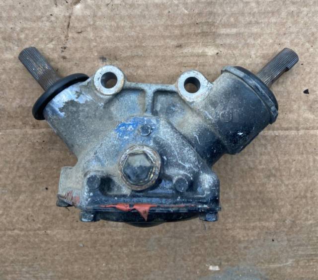 Купить Рулевой редуктор (угловой) Toyota HiAce LH85 4WD в Ангарске по ...