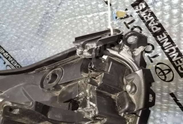 Купить Фара Toyota Rav4 2015-2019 8118542680, левая в Москве по цене ...