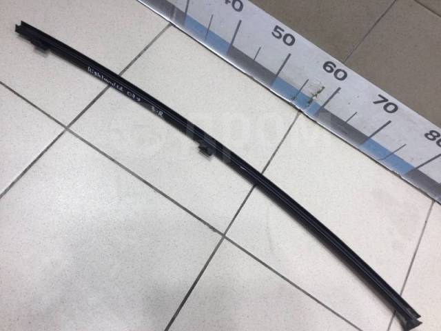 Купить Направляющая стекла двери Toyota Highlander 6740748040, задняя ...