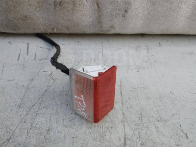 Купить Фонарь подсветки багажника Mercedes-Benz C-Class W204 (2007–2014 ...