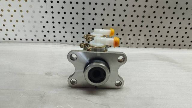 Купить Главный тормозной цилиндр Hiace / 4720126520 / в Уссурийске по ...