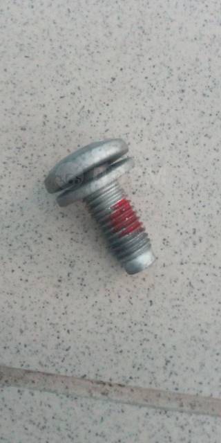 Купить Болт крепления руля [рулевого колеса] Lada Largus 8200686474 ...