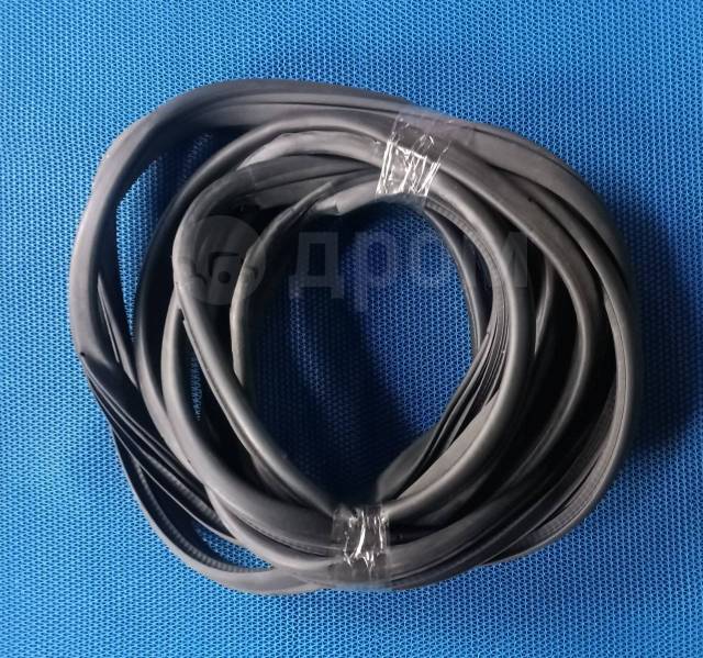 Купить Уплотнители дверей задние пара Toyota Alphard GGH25 в Улан-Удэ ...