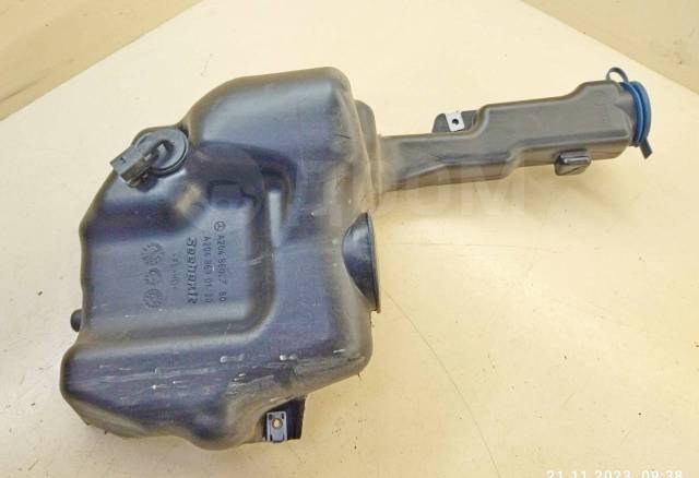 Купить Бачок стеклоомывателя Mercedes-BENZ C-Class [A2048690520] в ...