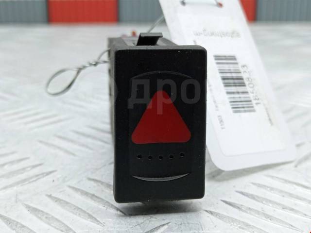 Купить Кнопка аварийной сигнализации Volkswagen Passat 5 GP (2000-2005) 2003 [3B0953235D] в ...