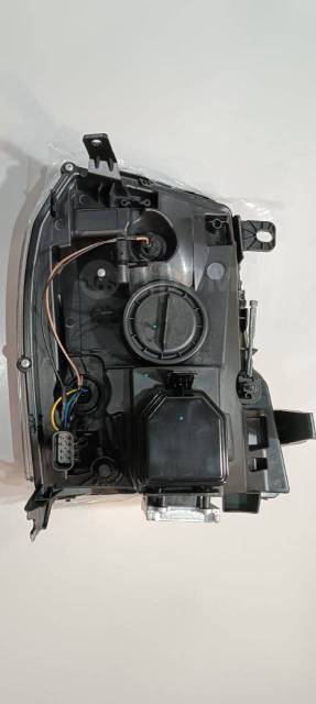 Купить Фара левая с ксенон лампой и блоком розжига в сборе Cadillac ...