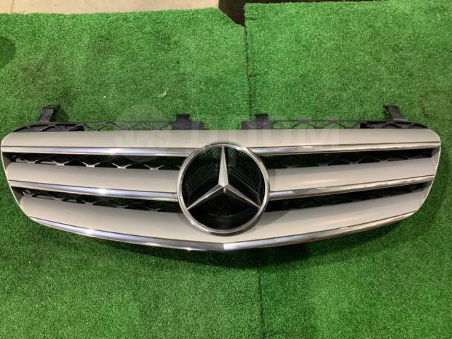 Купить Решетка радиатора Mercedes-Benz R-Class 2006 A2518800383 W251 ...