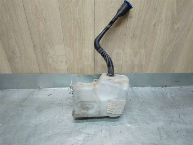 Купить Горловина бачка омывателя Land Rover Discovery III 2004-2009 ...