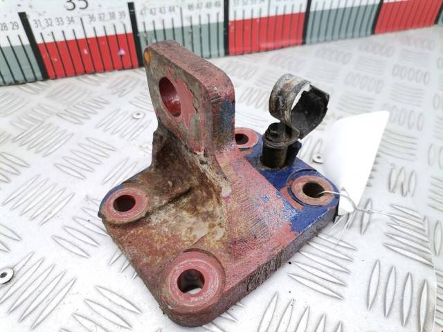 Купить Кронштейн двигателя Iveco EuroCargo 2 (2003-2008) 51619570 в Кемерово по цене: 3 380 ...