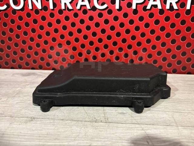 Купить Крышка блока предохранителей Mercedes-Benz C-Class 2017 ...