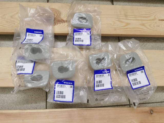 Купить Крючок в потолок Volvo XC60 XC90 V90 XC40 V60 в Москве по цене ...