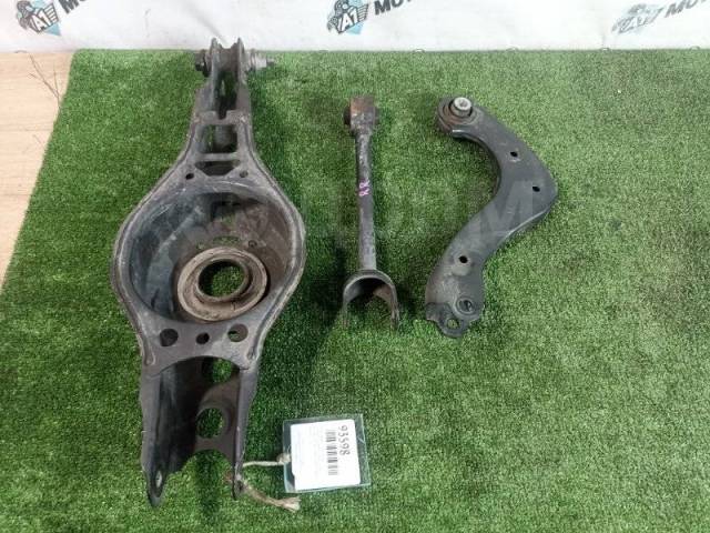 Купить Рычаг подвески Toyota Prius 2016 4871047010 ZVW50 2Zrfxe, задний ...