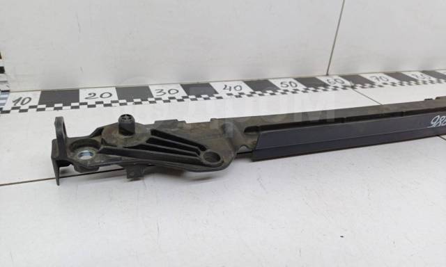 Купить Кронштейн радиатора верхний Toyota RAV4 CA40 1671236030 в ...