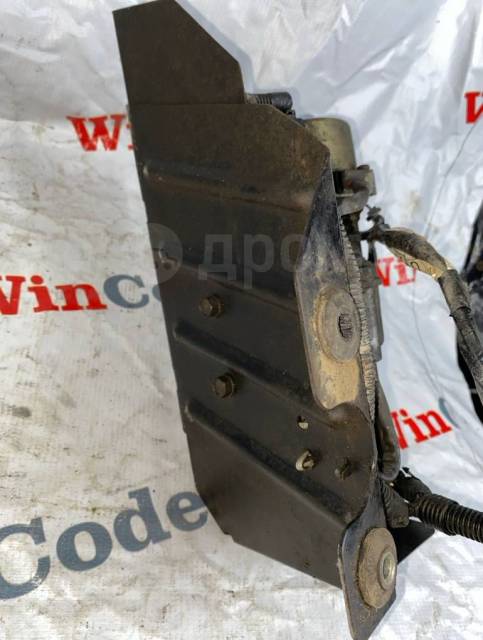 Купить Компрессор блокировки дифференциала Mitsubishi Legnum MR222646 ...