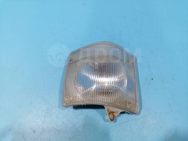Купить Габарит Toyota Dyna/Toyoace/Hiace LY131, LY151, LY152, LY161, LY162 [81620-37010], левый ...
