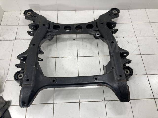 Купить Балка подмоторная Volkswagen Touareg 2 NF 7P5 [7P0400025] в ...