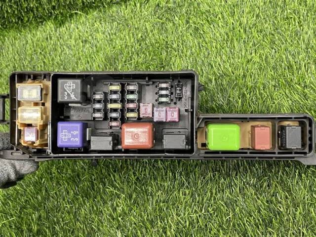 Купить Реле abs Toyota Ipsum 1998 8826324030 SXM10 3SFE, переднее во ...