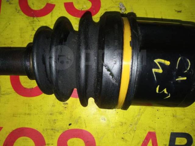 Купить Привод Mitsubishi Delica D:5 3815A068 CV5W 4B12, передний правый ...