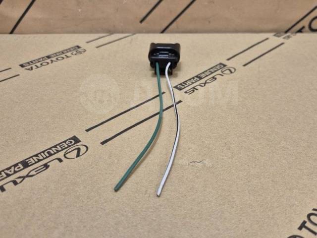 Купить Штекер ПТФ Toyota Land Cruiser 9098011659 200 в Москве по цене ...