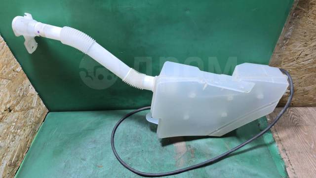 Купить Бачок омывателя L200/5 Mitsubishi L200 KKKL [8260A493] в Сургуте ...