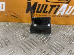 A1668870331 Крепление капота купить в Москве на Дроме